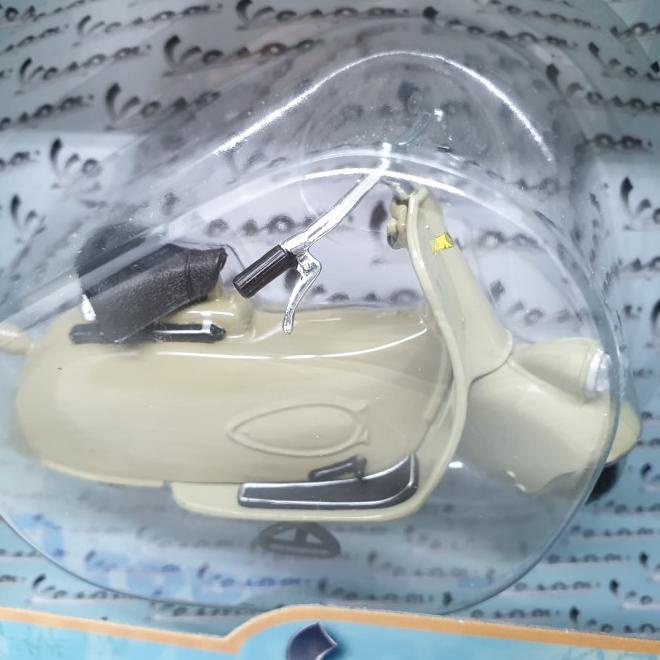 Vespa MP5 Paperino 1945 Maisto 1:18 Diecast For Vespa MP5 (Best ...