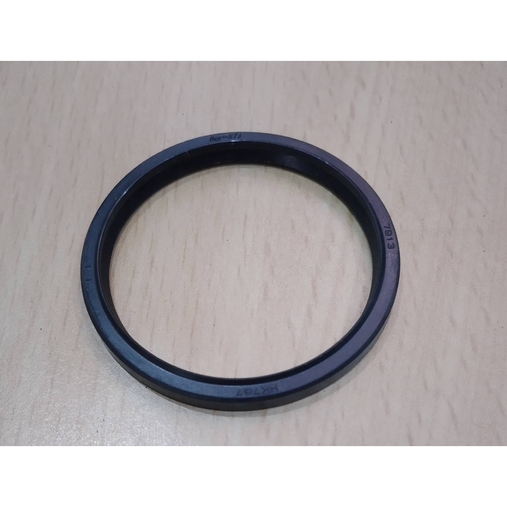 Suzuki SEAL,MOVABLE DRIVEN OIL for BURGMAN (21247-08K00-000) | Shopee ...