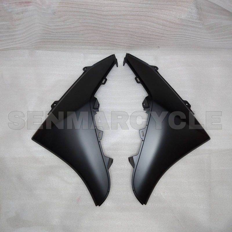 NMAX V2 .1 SWORD GRAY (MATTE DARKGRAY/BLACK) MOLE SIDE COVER GENUINE ...