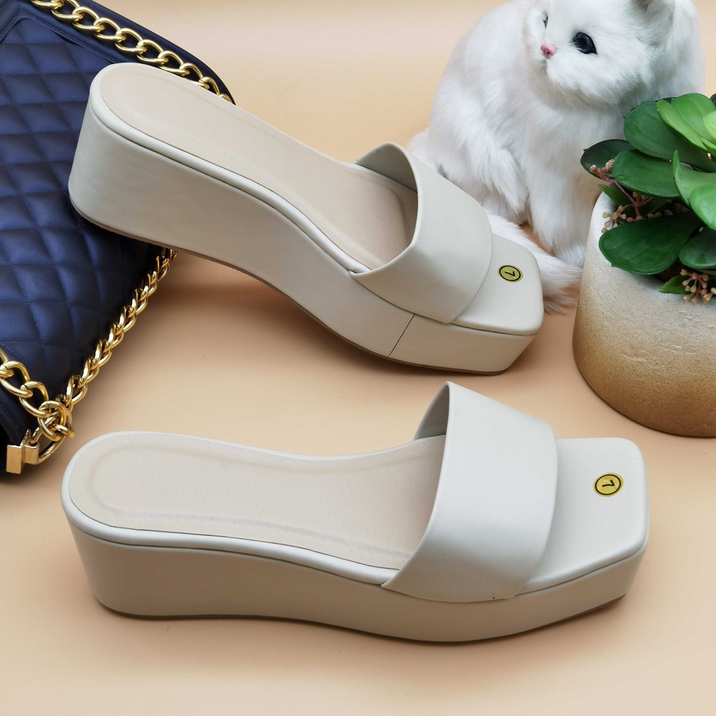 R&A384 2.5 Inch Wedge with One Wide Toe Strap Plain Vegan Leather ...