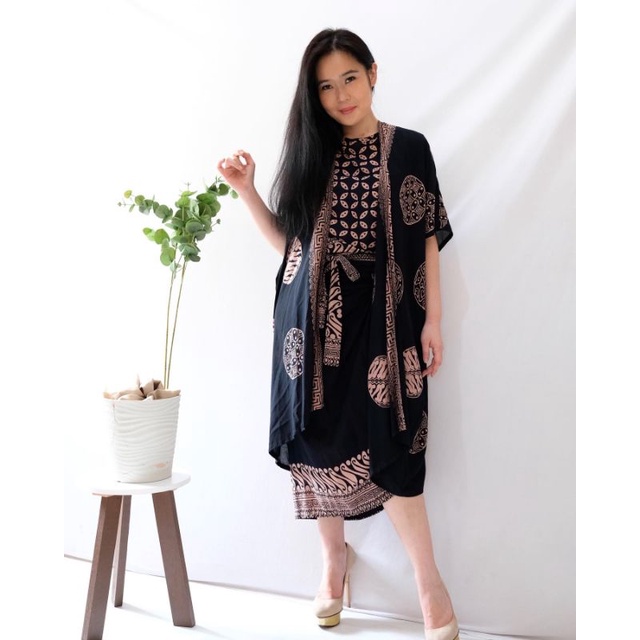 ONE SET MODERN PARIS BATIK ROK BLACK BATIK SET SET KULOT BATIK EID ...