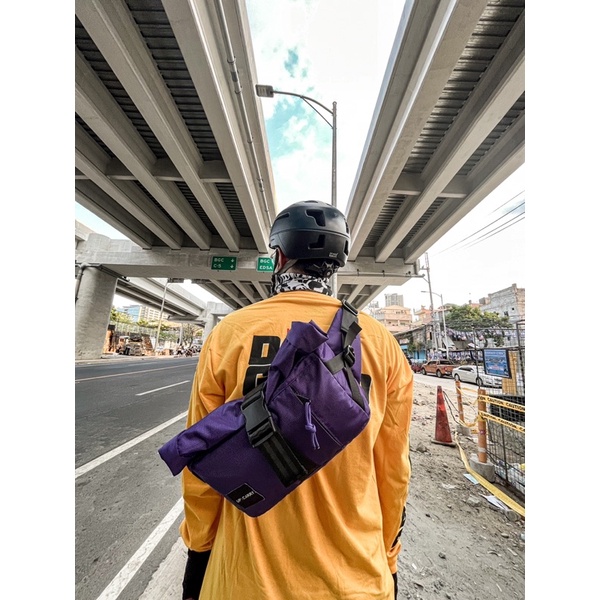 UP CARRY Explo Hipsling Pack 3L | Shopee Philippines