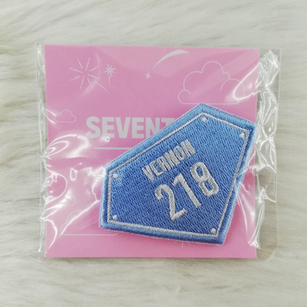 Seventeen Caratland Carat land Official MD Goods Wappen Brooch Sticker ... Seventeen Caratland Carat land Official MD Goods Wappen Brooch Sticker ...