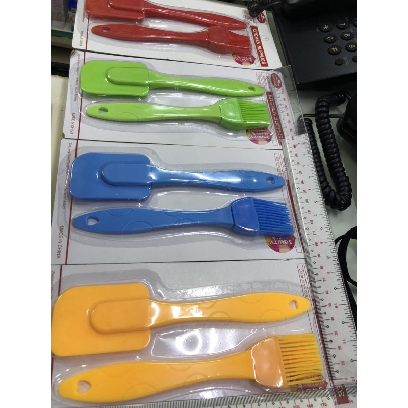 Silicone Scraper & Brush Card Colorhandle | Shopee Philippines