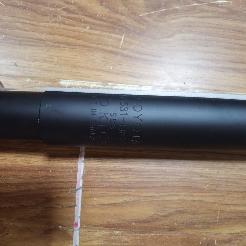 Toyota Innova 2005 2015 Rear Shock Absorber 48531 09430 / 48531 0k210 ...