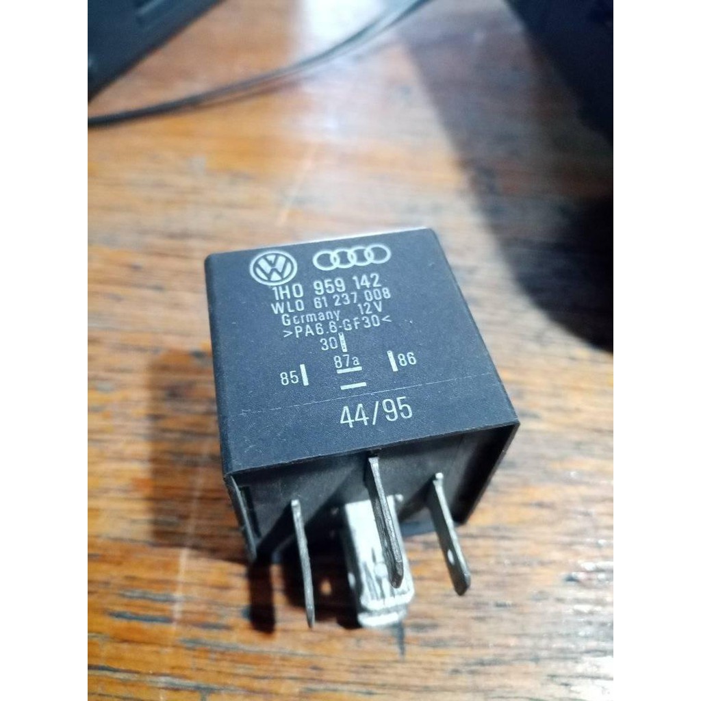 VW Volkswagen Relay 1h0 959 142 #147 | Shopee Philippines
