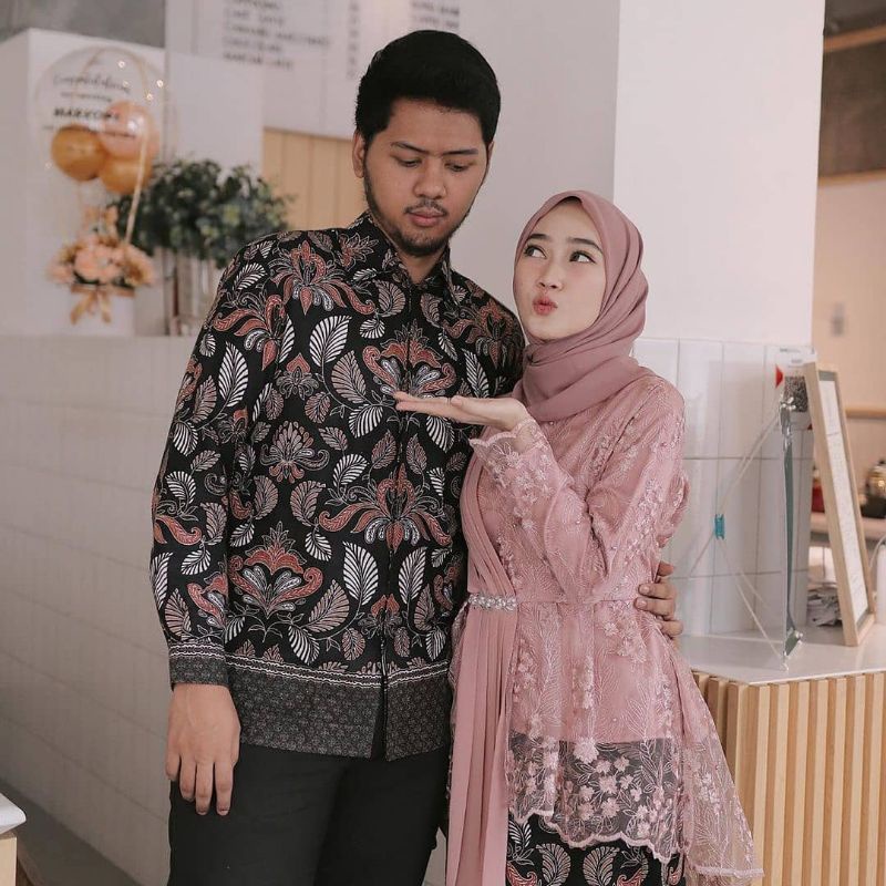 Amalia Couple Batik Kebaya FREE HIJAB Kebaya Graduation Kebaya Modern ...