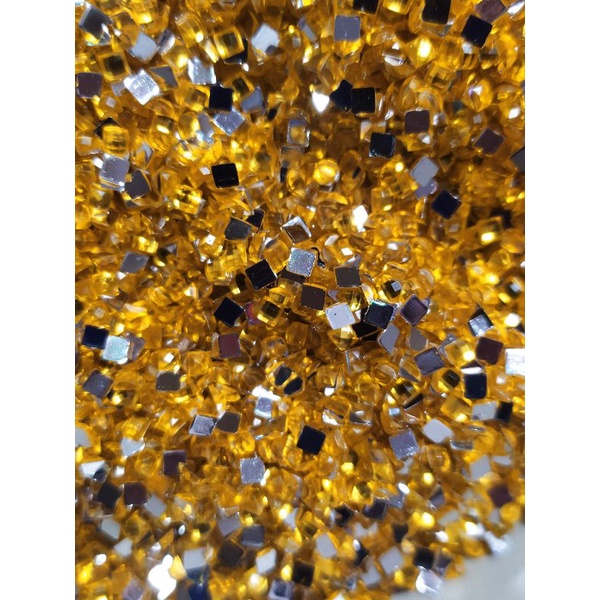 CRYSTAL YELLOW SQUARE BEADS | Shopee Philippines