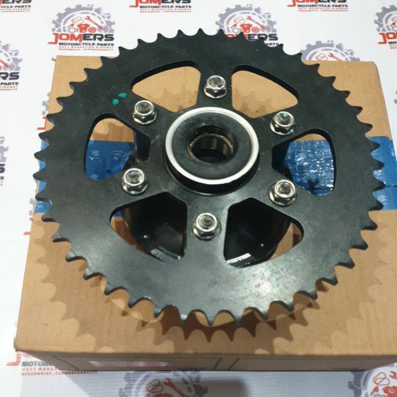 DOMINAR 400 COUPLING ASSLY with SPROCKERT 45T ( RR HUB FLANGE ...