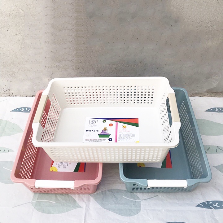 Reba rectangular plastic basket 2 sizes with handle - Boremart ...