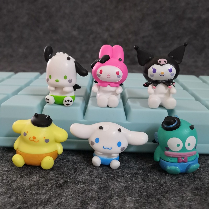 Little devil Kuromi Cinnamoroll Halloween doll model cake baking ...