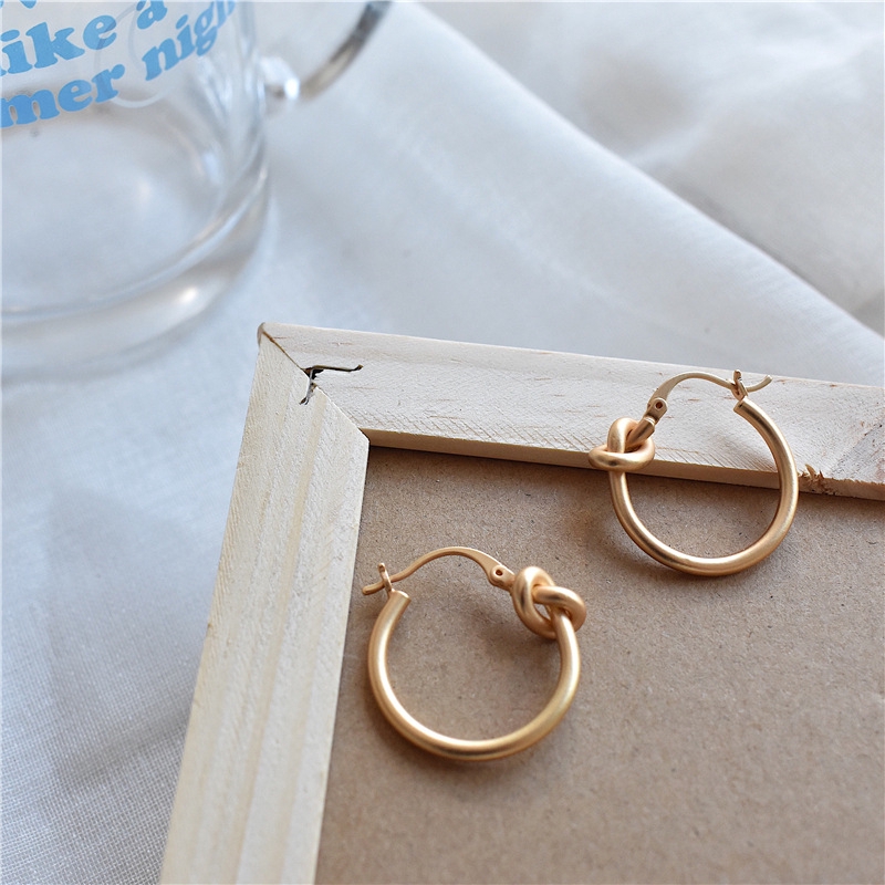 Minimalist Retro Knot Hoop Earrings Simple Gold Circle Huggie Earrings ...