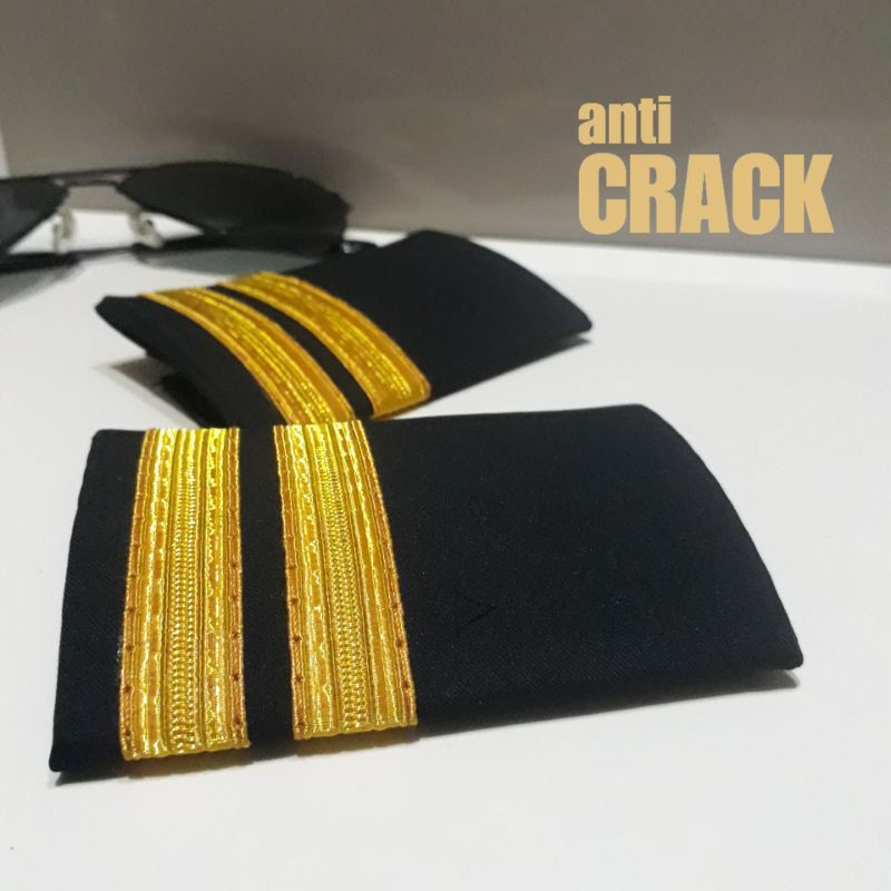 Two gold epaulette pilot Bar | Shopee Philippines