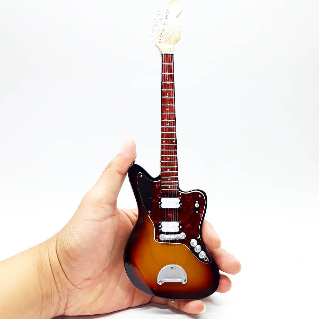 Fender Mustang Sunburst Kurt Cobain Nirvana Guitar Miniature Music ...
