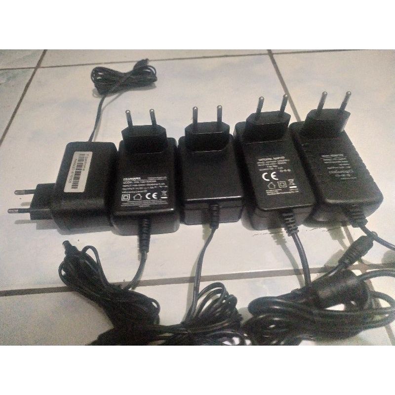 Stb 1.5A Router Adapter. and 1.A 12 Volt built into ONT, STB TV & CCTV ...