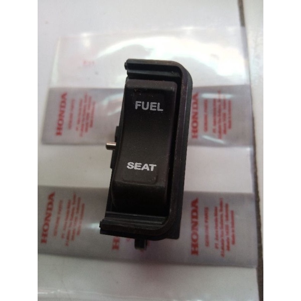 TOMBOL Original Honda Pcx 150 160 ADV 150 Seat Button | Shopee Philippines