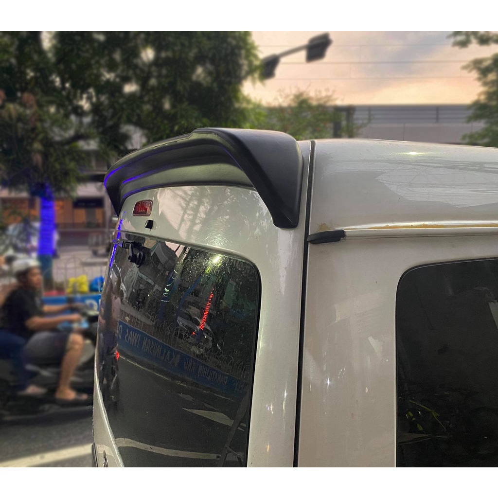 Toyota Hiace GL Grandia 2014 to 2018 Rear Spoiler (Matte Black ...