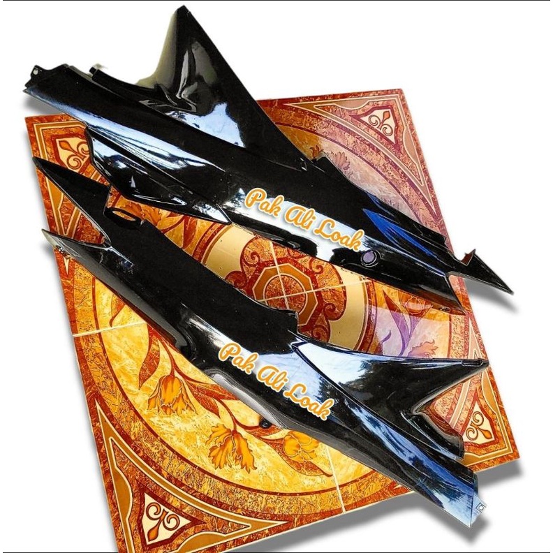 Rear body Cover, lower left and right side box, jox Suzuki Shogun R 125 ...