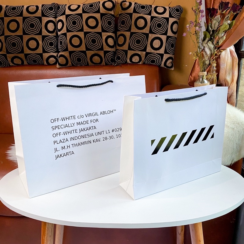 Paperbag Off White Paper Bag Gift Packaging Off-White Bags And Clothes ...