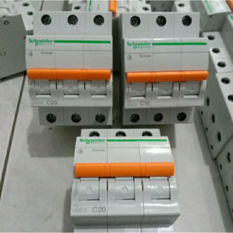 Mcb 3Phase 20A Schneider Domea | Shopee Philippines