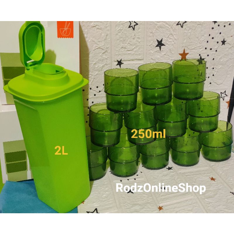 Tupperware Crystal Low Glass with Fridge Water Bottle 2L | Shopee ...