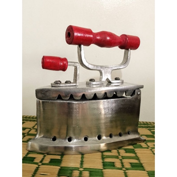 Plantsa de Uling / Charcoal / Vintage Iron | Shopee Philippines