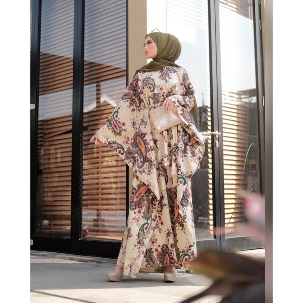 Pasley kaftan by SIMA (Mecca, abaya kaftan, motif kaftan, jumbo Robe ...