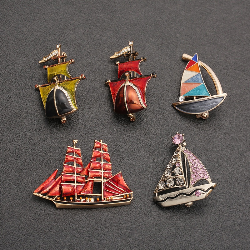 Creative Enamel Sailboat Brooches For Women Beauty Steam Boat Party ...