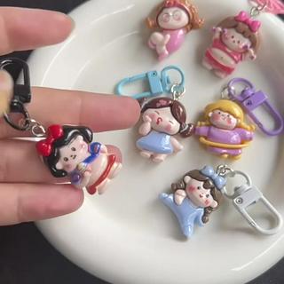 Cute Keychain Customized Letter Dudu Girl Keychain Phone Charm ...