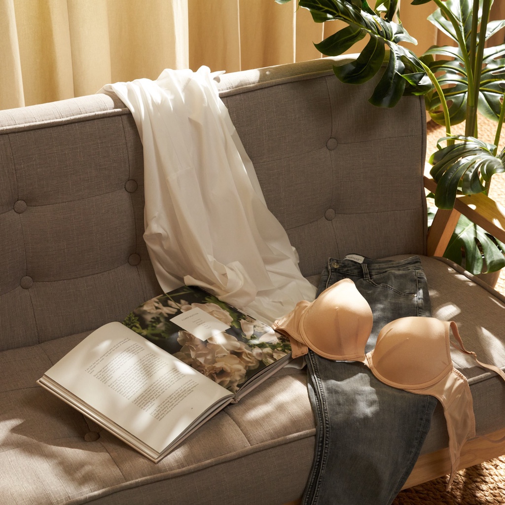 Triumph Maxi 280 bra with removable mango foam, underwire, foam padding ...