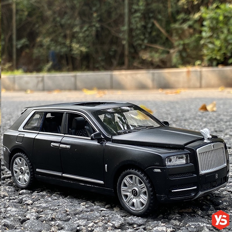 1:32 Scale Rolls Royce Cullinan Miniature Iron Diecast Car Model With ...