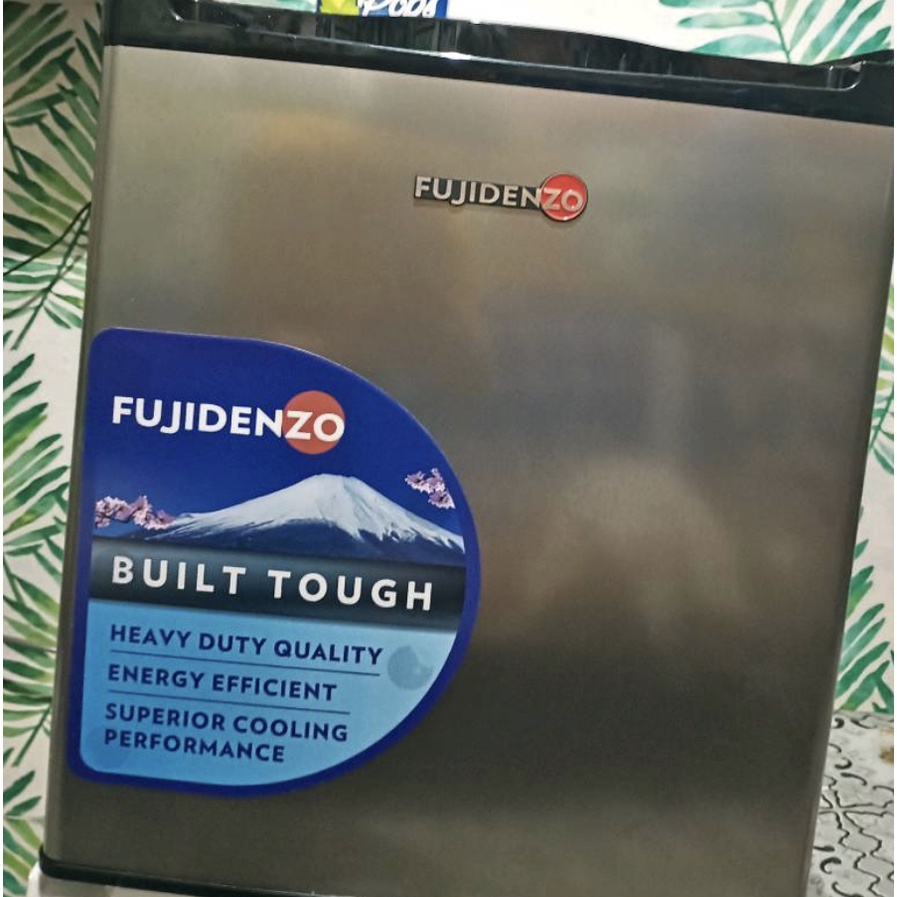 Fujidenzo 1.8 cu. ft. Personal Refrigerator RB-18HS (Stainless Steel ...