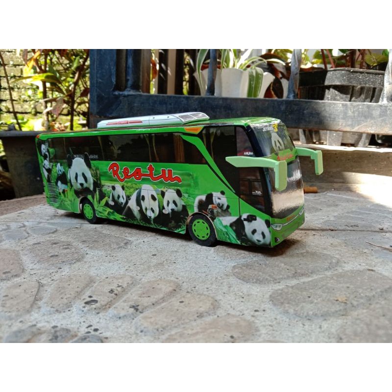 Miniature telolet basuri bus p 28cm 43rd Scale | Shopee Philippines