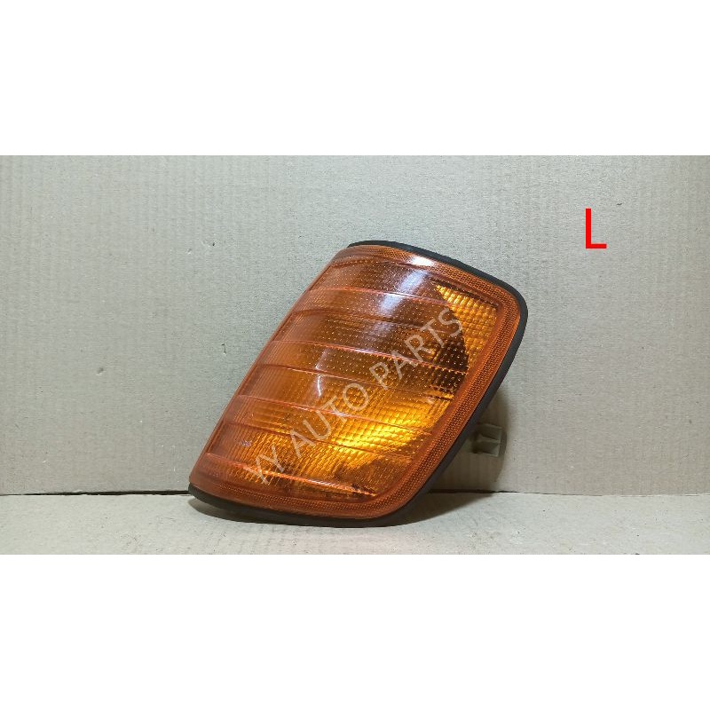 MERCEDES BENZ W124 ANGLE LAMP/CORNER LAMP USED | Shopee Philippines