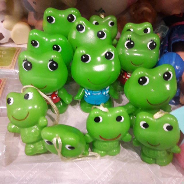 Japanese Rubber Frog Set To Show And Lift The Together From A Cabinet ...