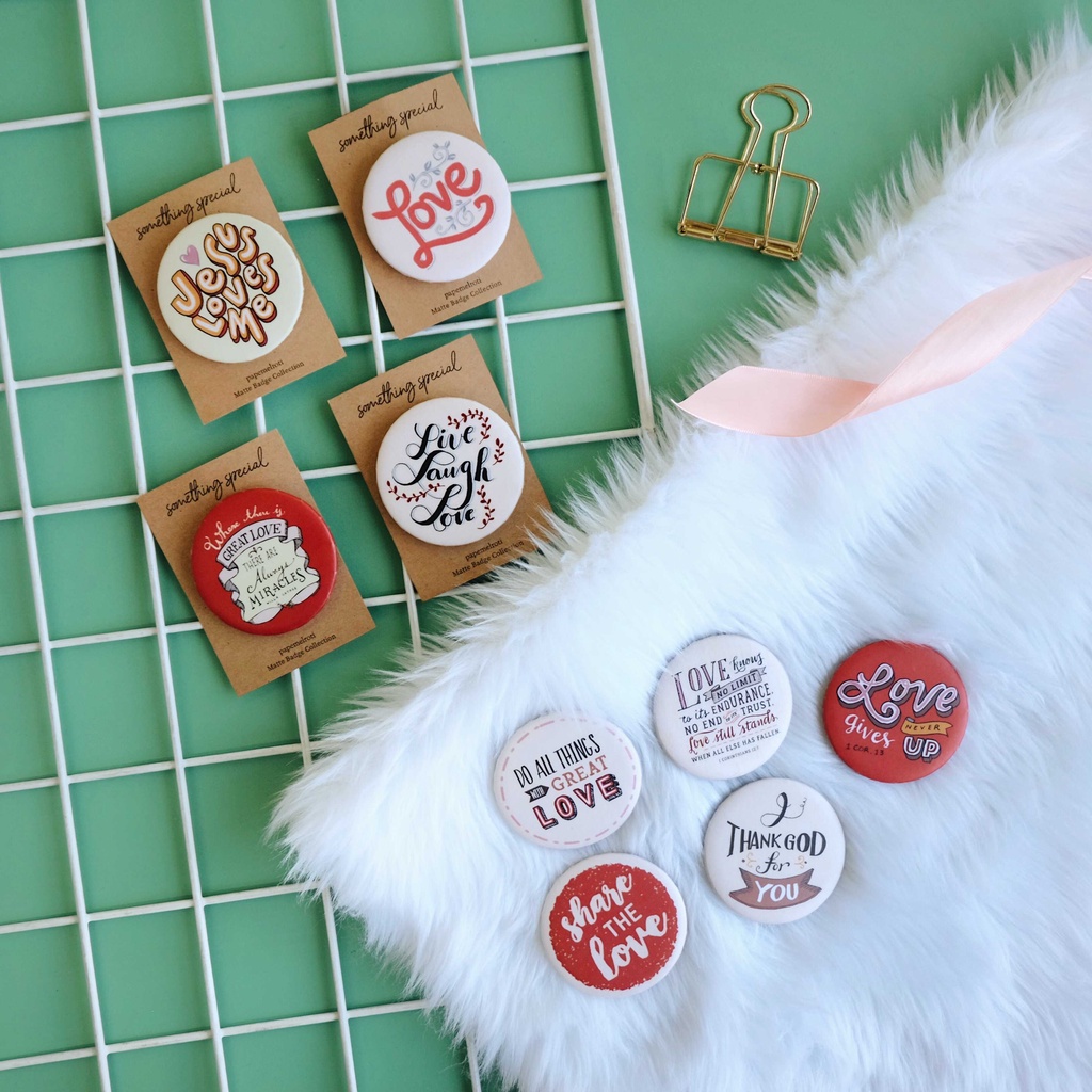 Papemelroti Love Matte Badge | Christmas Gift | Pin Accessories Couple ...