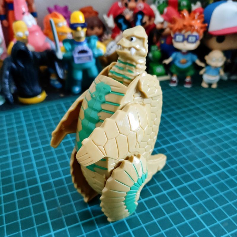 (PRELOVED) Ultra Egg Redking Bandai Ultra Egg Ultraman KAIJU JAPAN ...