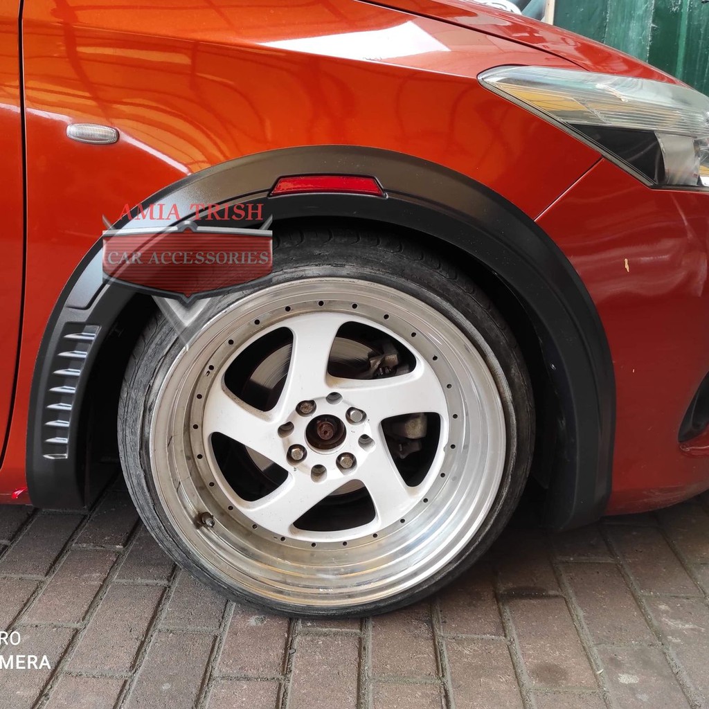 Vios Fender Flare with Reflector (2014-2018) | Shopee Philippines