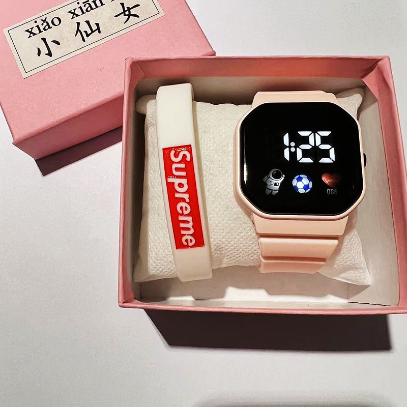 ins High-Value Student Digital Display Harajuku Style Astronaut LED ...