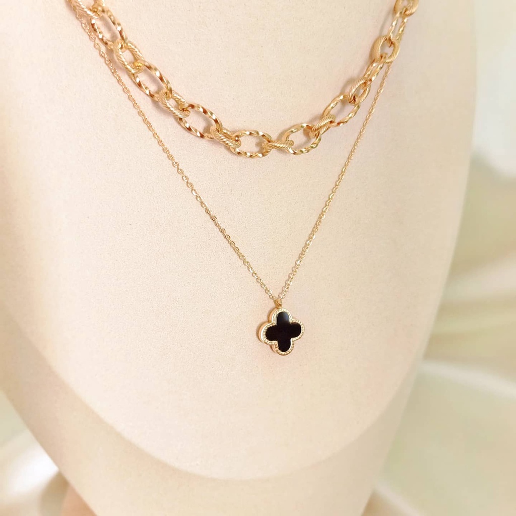 Neutrals.mnl - 18K Gold Vermeil clover Four Leaf (Reversible white and ...