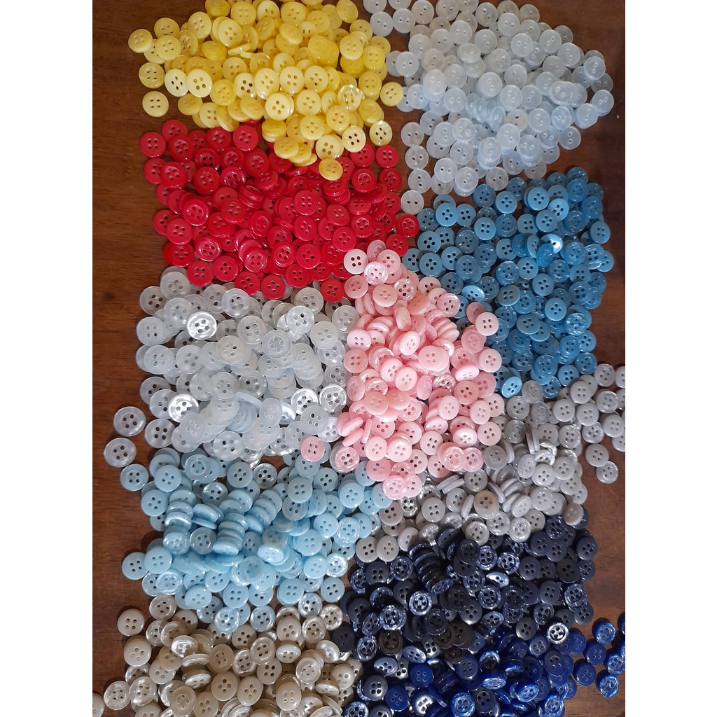 MOP BUTTONS 4-HOLES GLOSSY COLORED PER DOZEN ONE PACK | Shopee Philippines