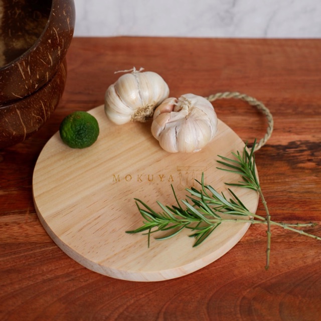 Cutting Board Round Wood Hanging Rope. Rustic. Hanging Round Wooden ...