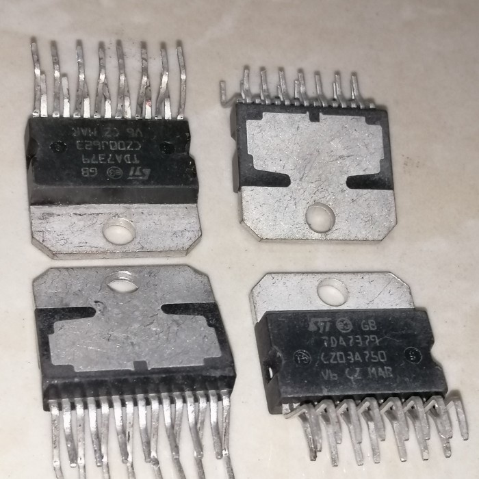 Tda73779 TDA7379 IC Audio Amplifier Class AB Zip-15 Dual Bridge ...