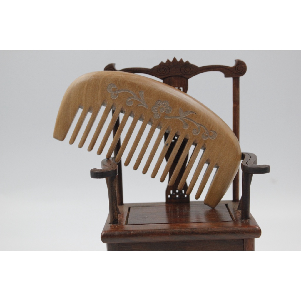 Hua Mulan Peach wood J12-1 engraved comb | Shopee Philippines