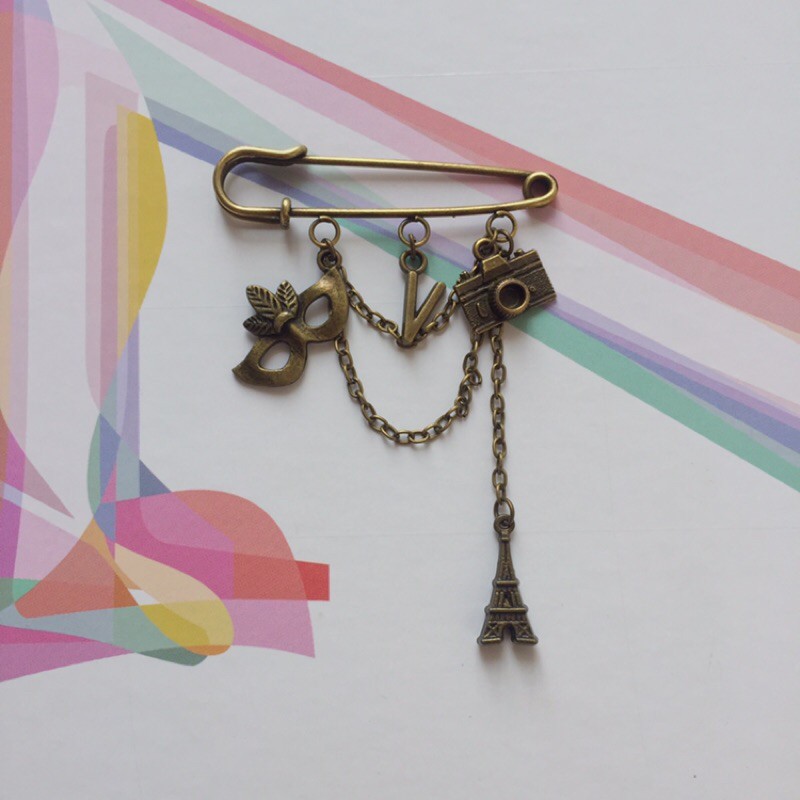 Bts vante core brooch / pin (v / kim taehyung) | Shopee Philippines