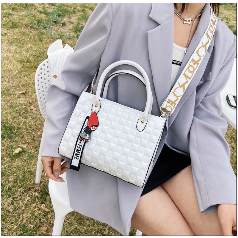 FiOn fashion #6394 embossed checkered handbag simple atmospheric ...
