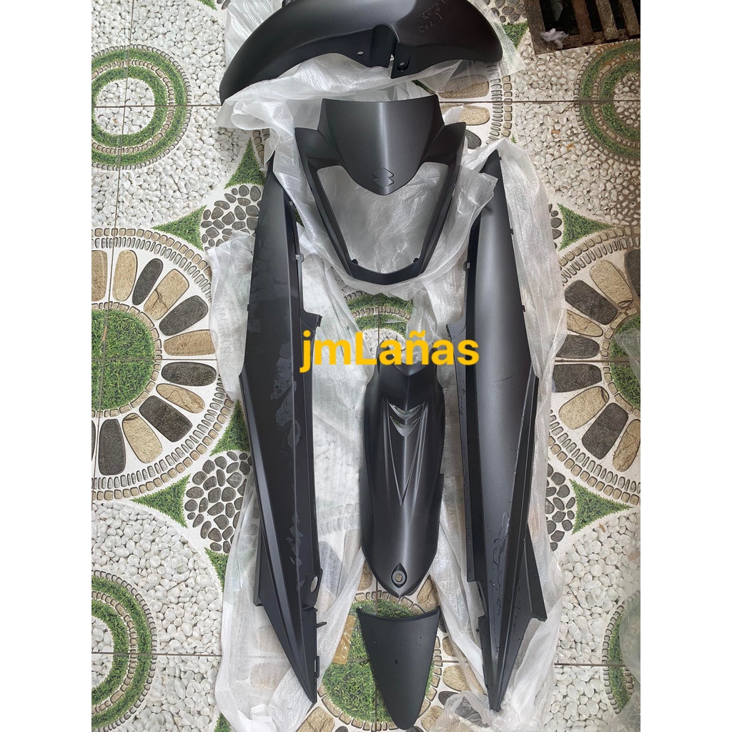 SUZUKI GENUINE FAIRINGS SET / FAIRING / COVERS / BODY KITS FOR RAIDER J ...