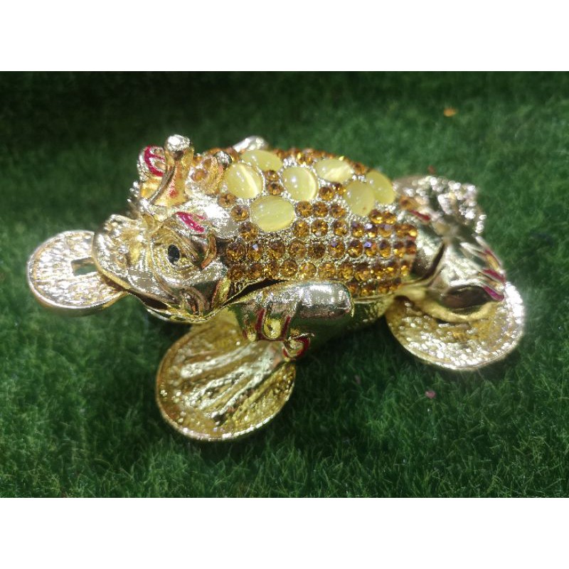Bejewelled 3 Legged Toad with wishfulfilling jewels (medium size ...