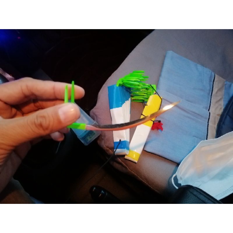 tari/gaff.750 pesos each. pag 6 plus 1 . 2mm semi slasher.kilkender ...