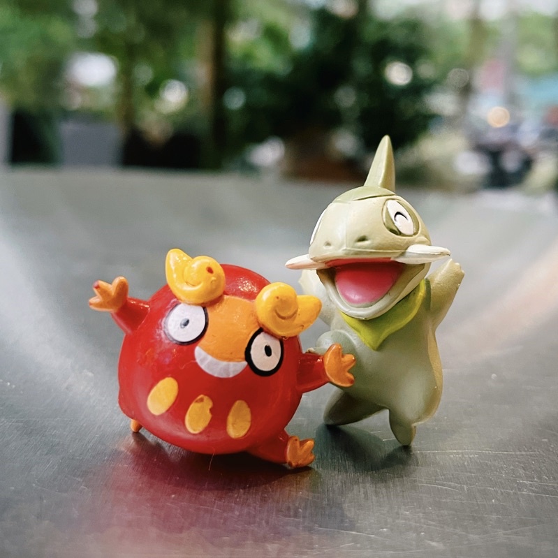 Pokemon Darumaka (Tiny) & Axew (T-Arts) Model | Shopee Philippines